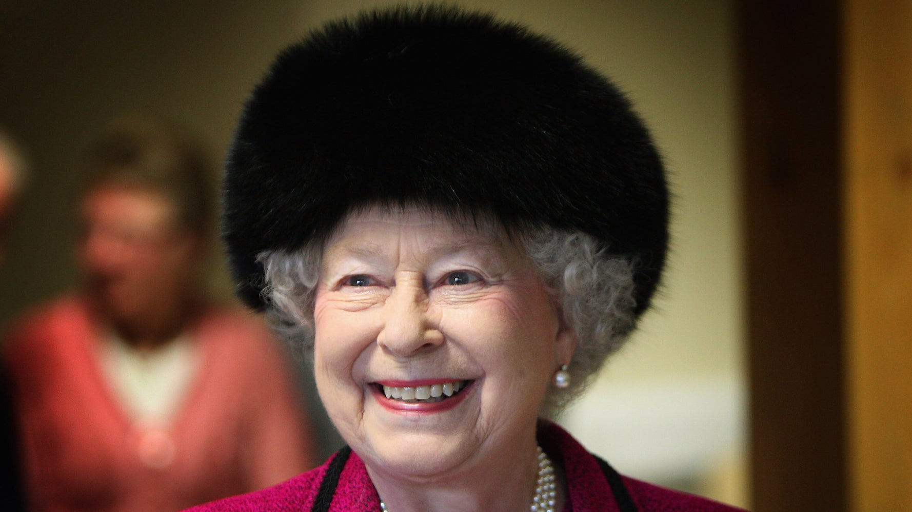 The Queen Has Given Up Fur, Kind Of | HuffPost Life