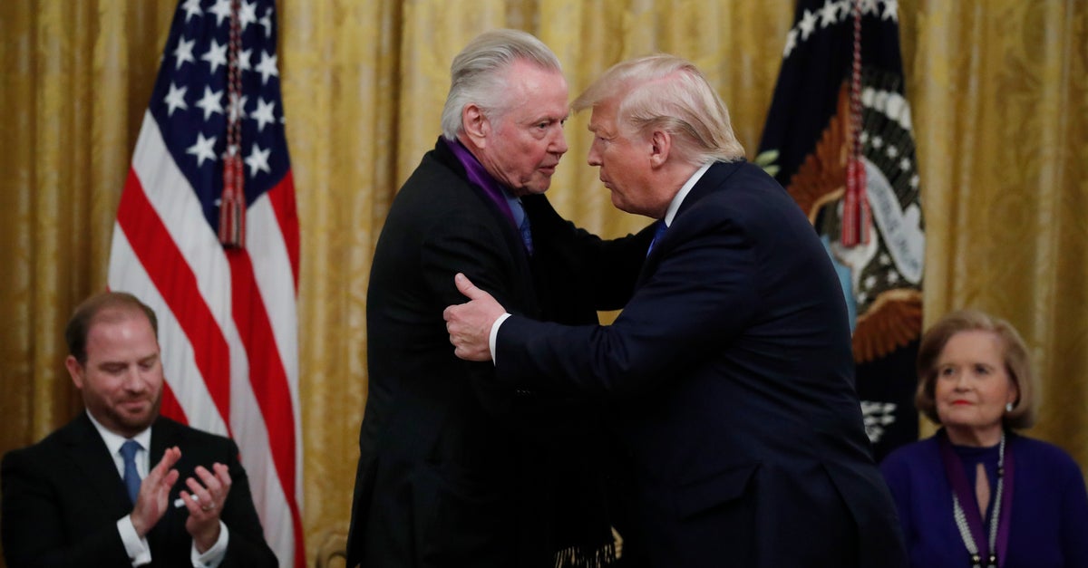 Jon Voights Cringeworthy Dance For Donald Trump Cannot Be Unseen Huffpost Entertainment