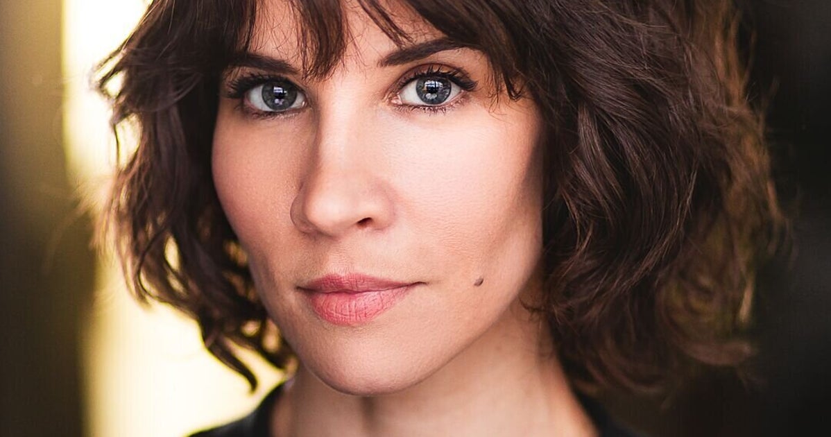 Hélène Robbie, de «La servante écarlate» à «Victor Lessard» | HuffPost ...