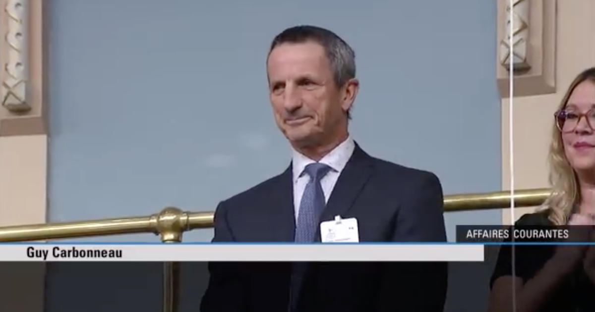 Enrico Ciccone rend un vibrant hommage à Guy Carbonneau à l’Assemblée ...