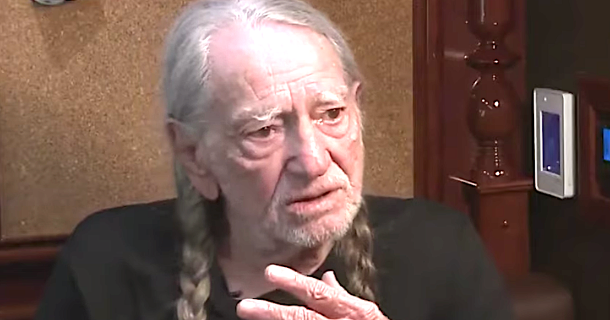 Willie Nelson Says He's Quit Smoking Marijuana | HuffPost Entertainment