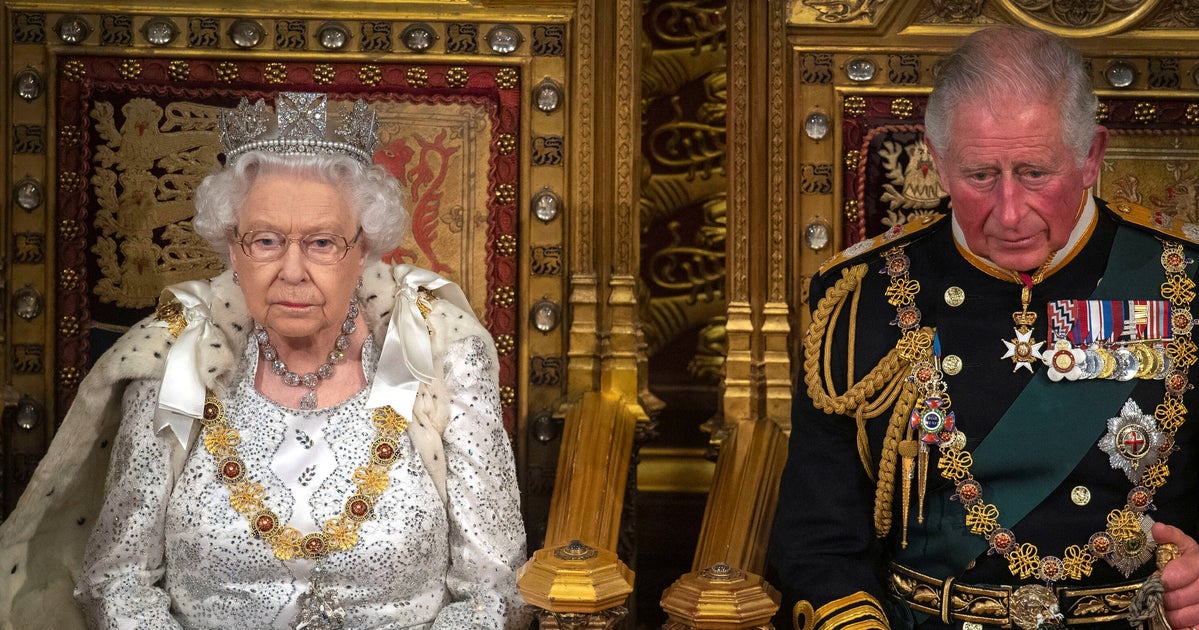 Contrary To Rumors, The Queen Does Not Plan To Retire At 95 | HuffPost ...