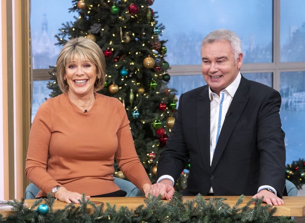 Ruth Langsford And Eamonn Holmes' Couples Christmas Card Is Next Level ...