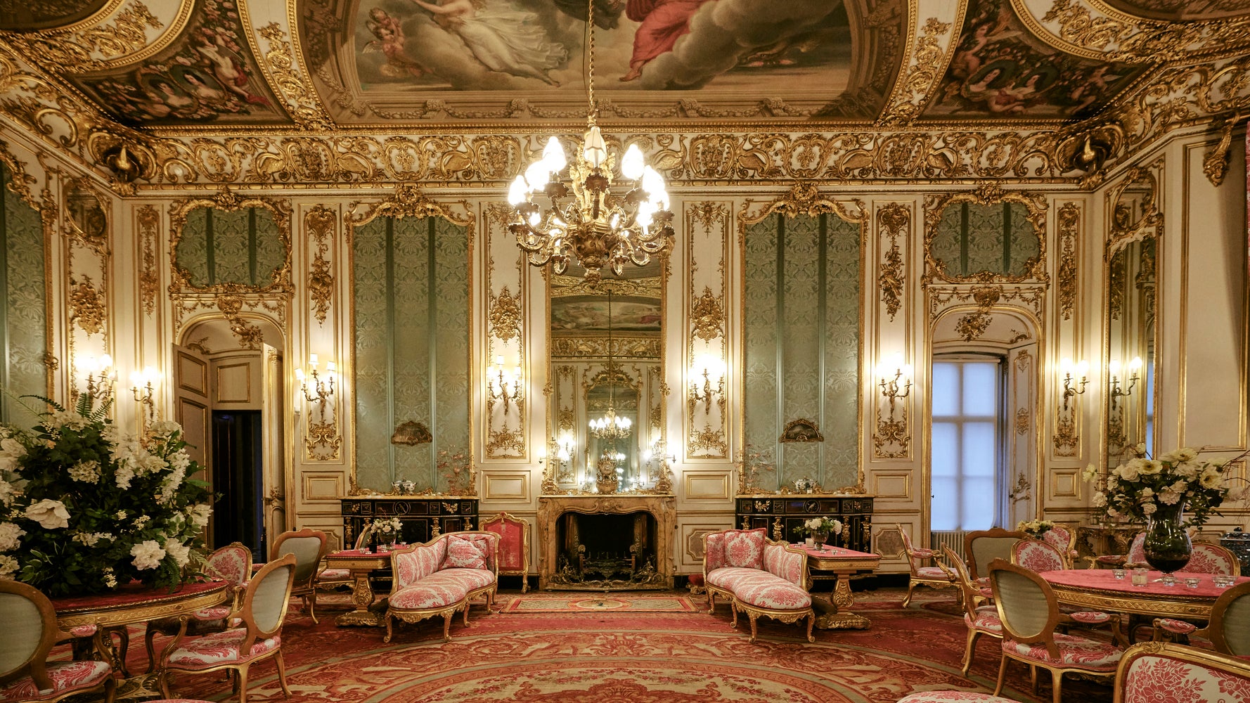 New Year’s Eve Plans? Spend It Like Royalty In The Castle From The ...