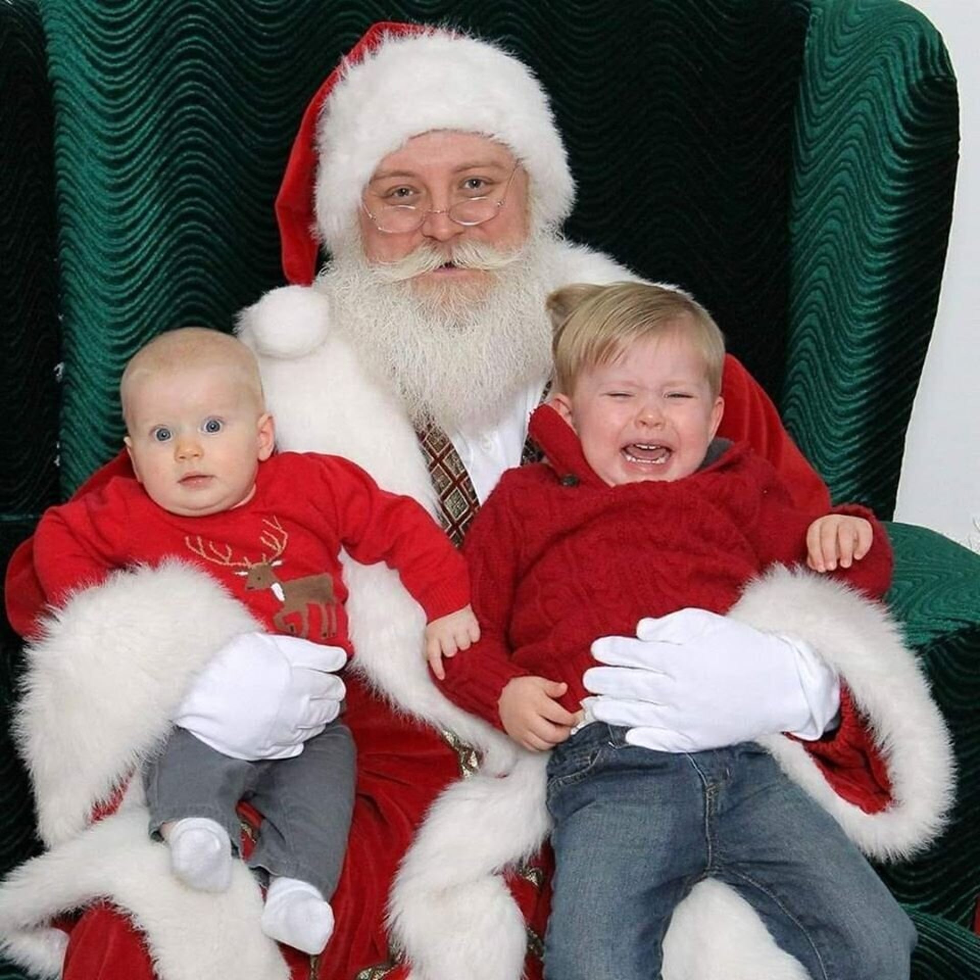 36 Santa Photos That Did Not Go As Planned | HuffPost Life