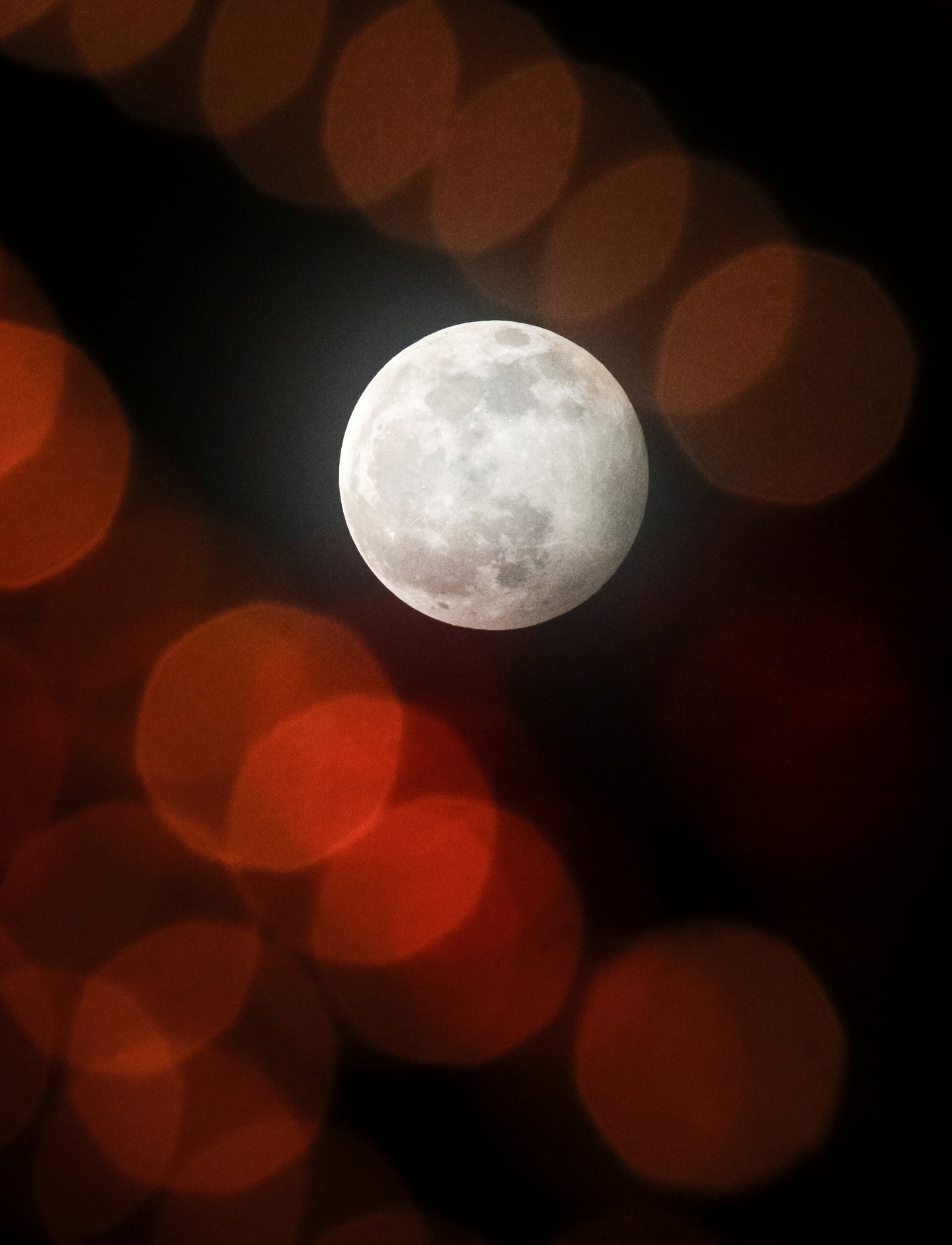 First Full Moon Of 2020 Is A Striking Celestial Sight | HuffPost Latest ...