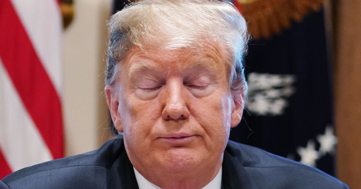 People Are Pointing Out A Hilarious Flaw With The Space Force Uniform ...