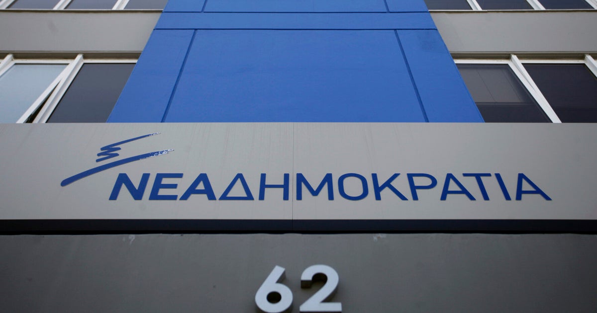 Στην πραγματικότητα η κυβέρνηση είναι εχθρός της ιδιωτικής πρωτοβουλίας ...