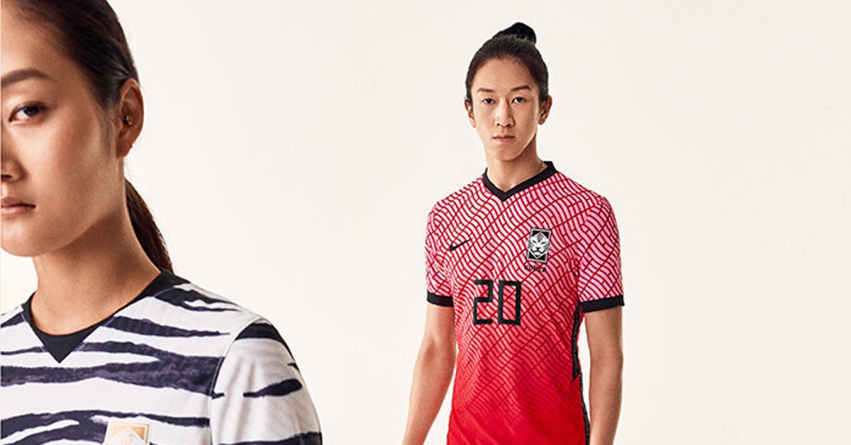 축구 대표팀의 새로운 유니폼 디자인이 공개됐다 허프포스트코리아