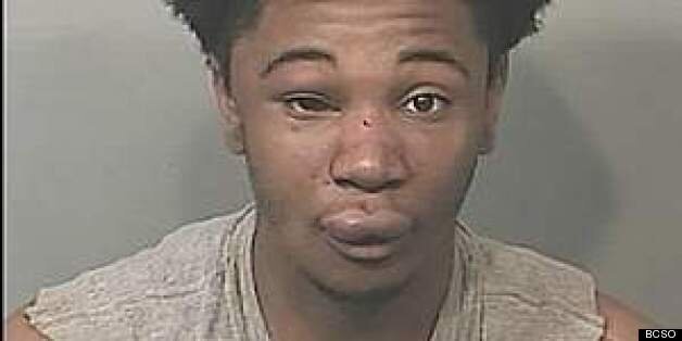Michael Maxwell, Suspected Robber, Takes Mugshot After Victims Beat ... Michael Maxwell, Suspected Robber, Takes Mugshot After Victims Beat ...