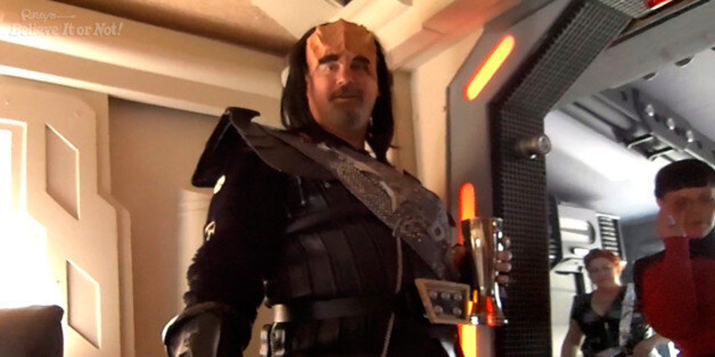 Steve Doman Builds 'Star Trek'-Themed Cabin Out Of Junk -- But Isn't A ...