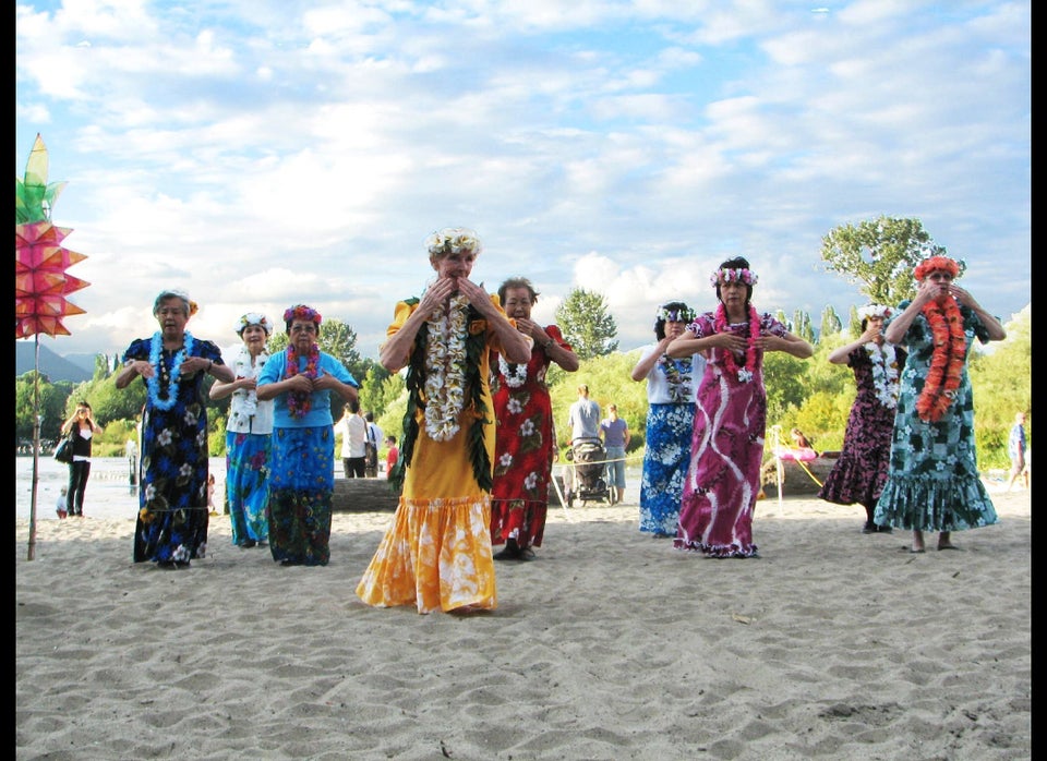 Top 10 Local Dances Around the World | HuffPost Life