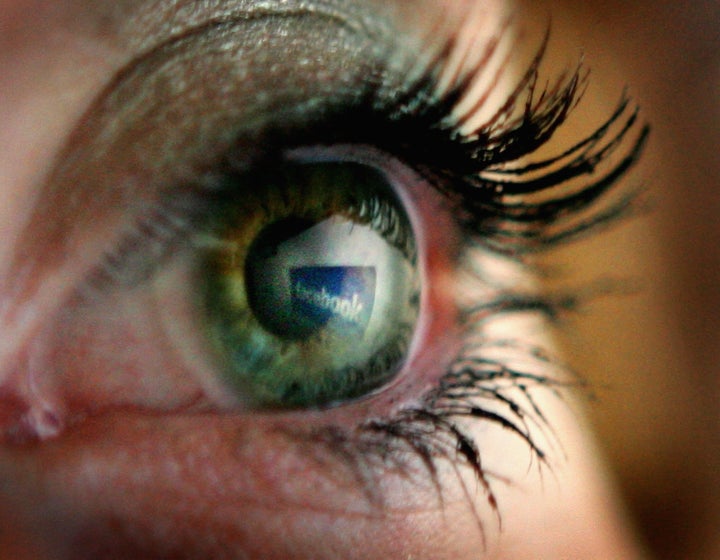 Facebook Responds To 'Incorrect' Social Ads Meme | HuffPost Life