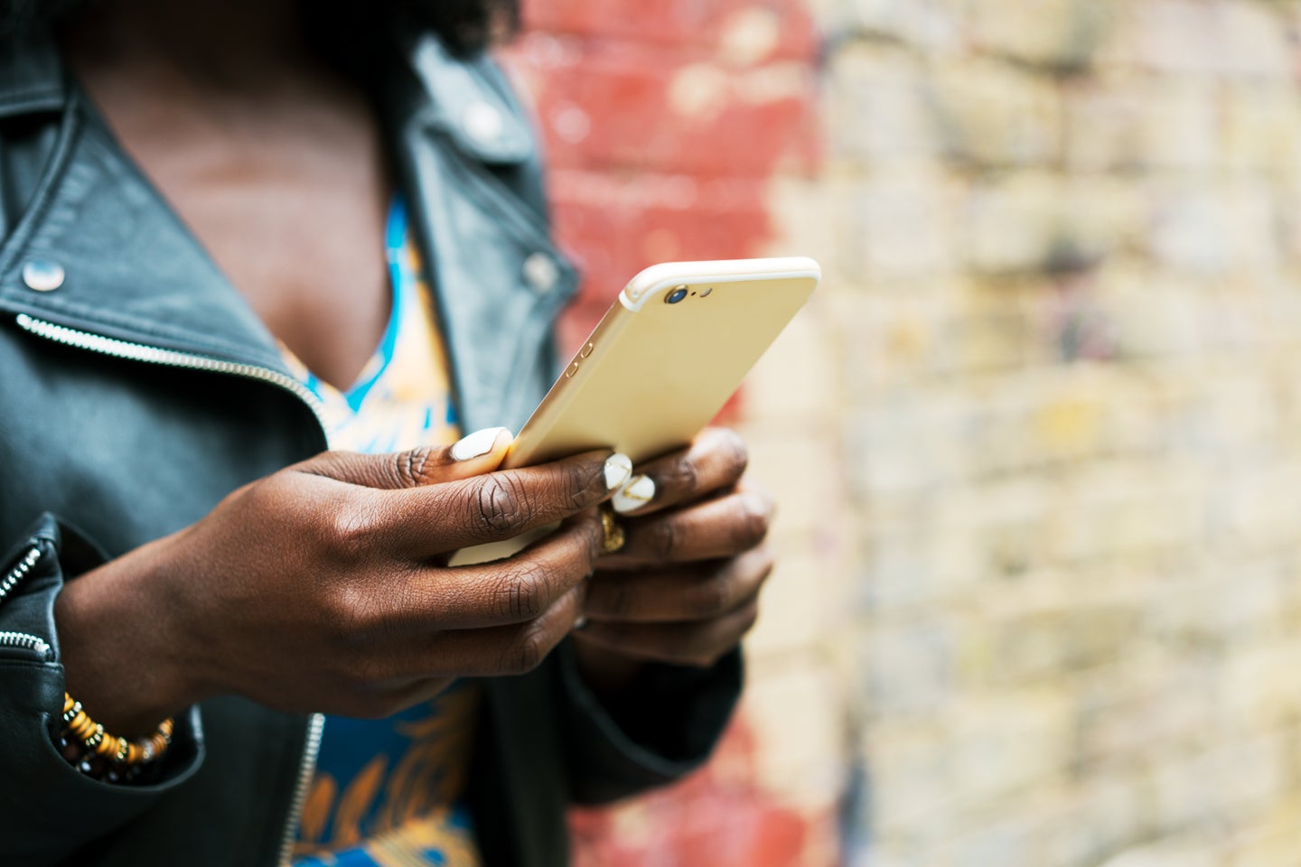 The Best Ways To Clean And Disinfect Your Phone During The Coronavirus ...