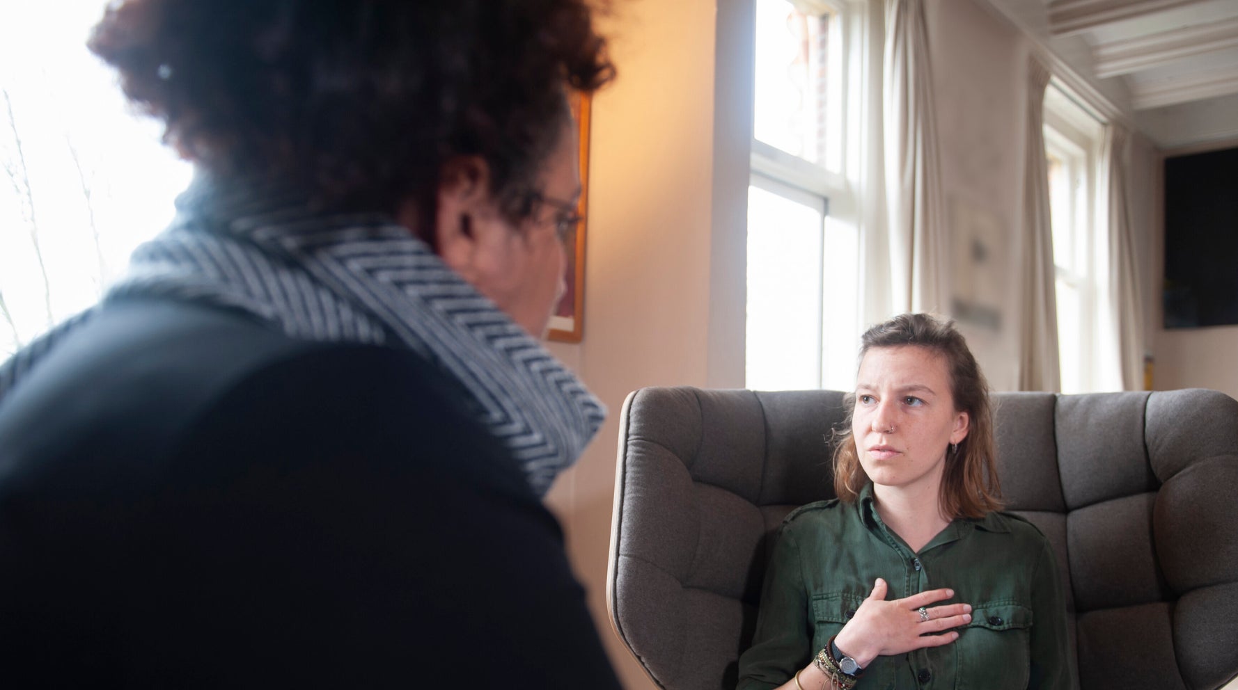 The Sibling Issues People Complain About Most In Therapy | HuffPost Life