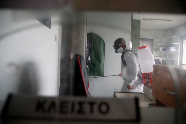 ΚΛΕΙΝΟΥΝ ΟΛΕΣ ΟΙ ΚΑΦΕΤΕΡΙΕΣ, ΜΠΑΡ ΚΑΙ ΕΜΠΟΡΙΚΑ ΚΕΝΤΡΑ - ΣΤΑ 190 ΤΑ ...