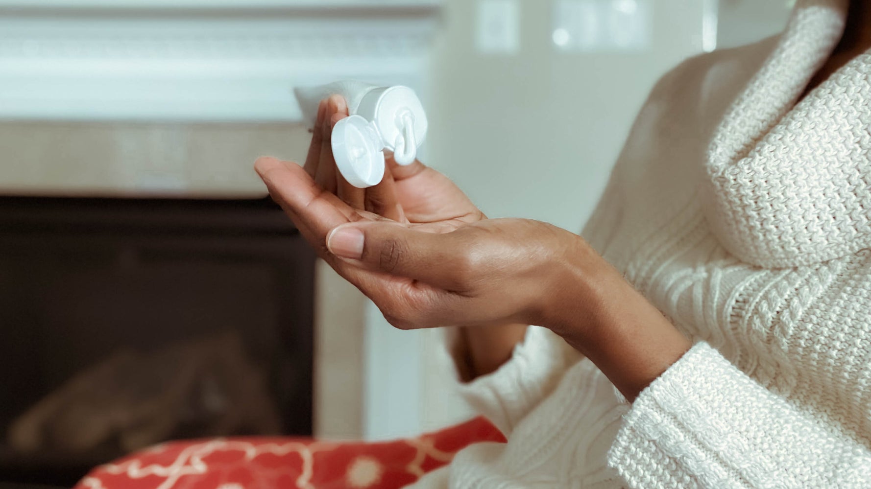 The Best Hand Lotions For Dry Skin That Our Shopping Experts Swear By ...