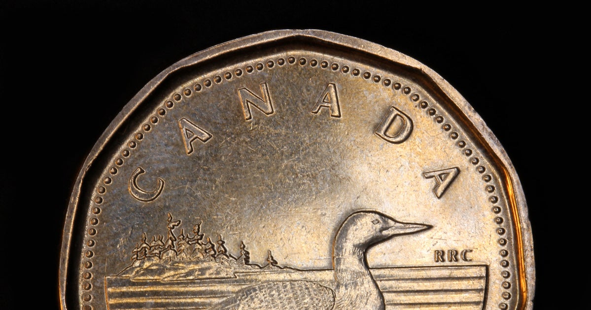 Loonie Drops To Lowest Level In 17 Years As Oil Prices Crash Again ...