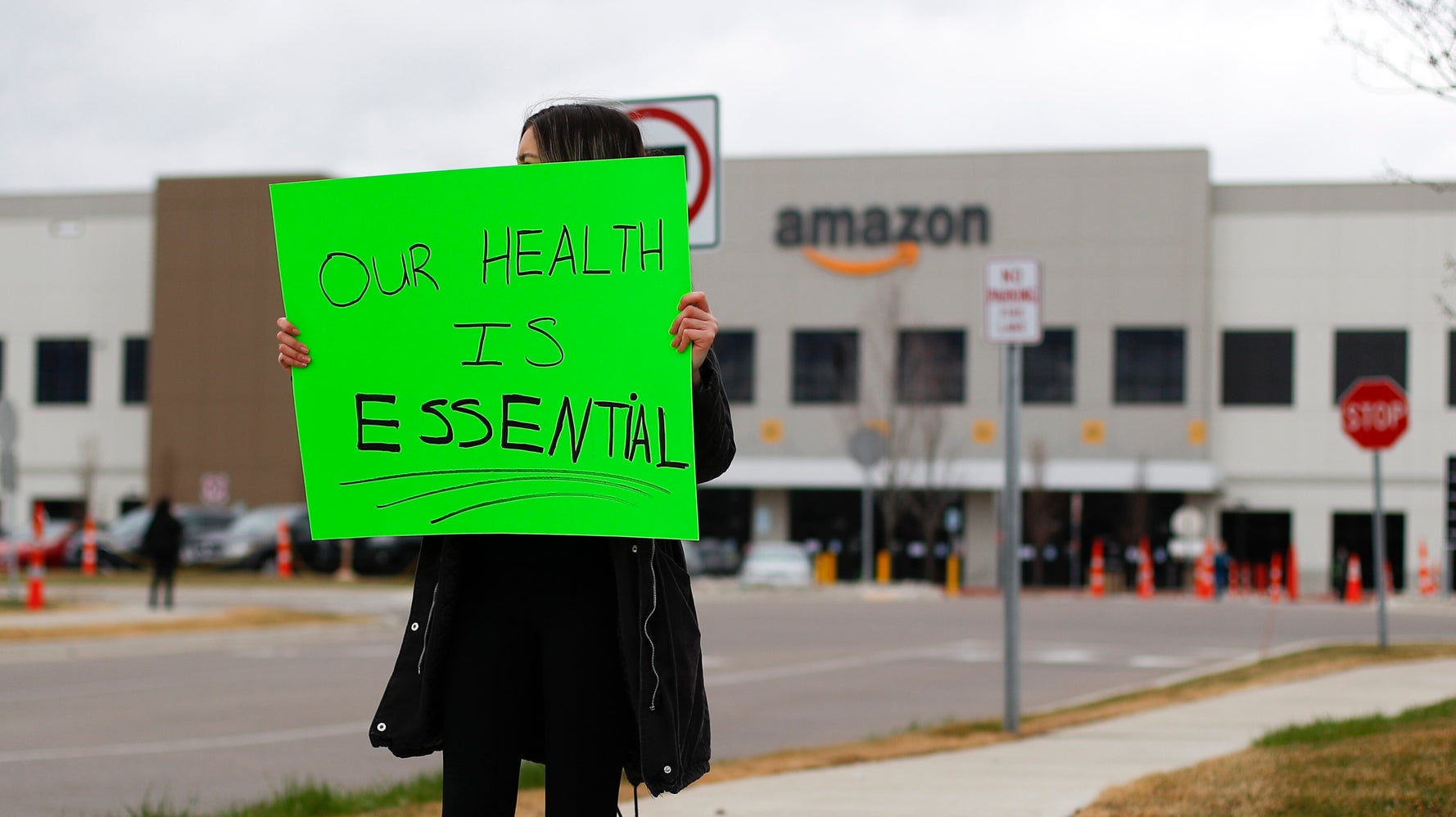 Amazon Fires Two Employees Critical Of Warehouse Working Conditions ...