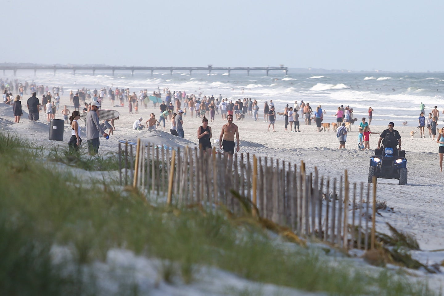People Make 'Mad Dash' To Florida Beach That Reopened Amid Coronavirus ...
