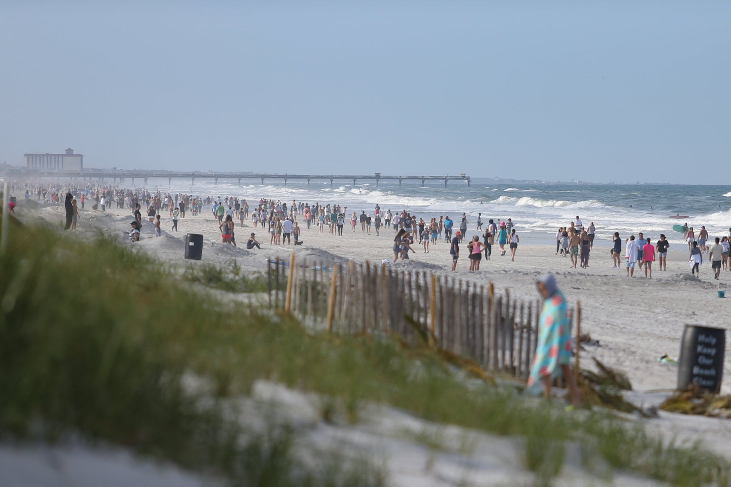 People Make 'Mad Dash' To Florida Beach That Reopened Amid Coronavirus ...