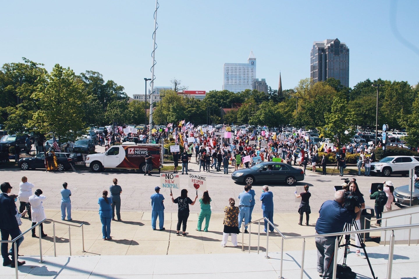 Health Care Workers Stand Up To Anti-Lockdown Protesters In North ...