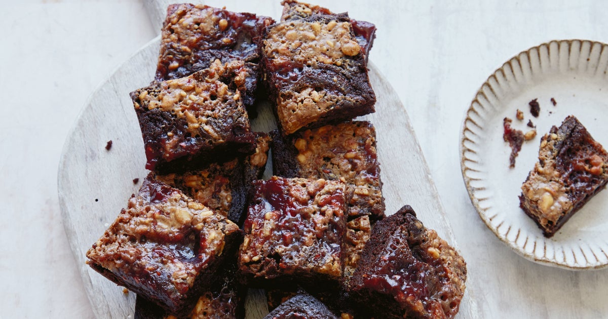 These Delicious Bakes Take Just 6 Minutes To Make | HuffPost UK Life