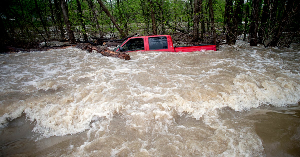 Thousands Evacuated In Michigan After Heavy Rain Causes Dams To Breach ...