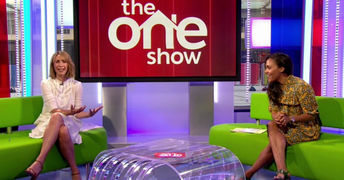 Alex Jones Cuts Her Finger Open On The One Show And Nobody Came To Help ...