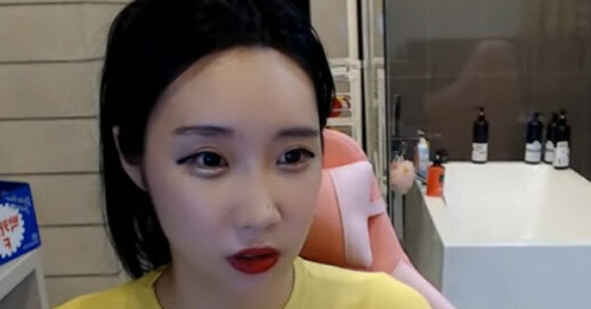 모델 출신 Bj 한미모가 한 영화배우로부터 성매매 알선을 받았다며 고발장을 냈다 허프포스트코리아