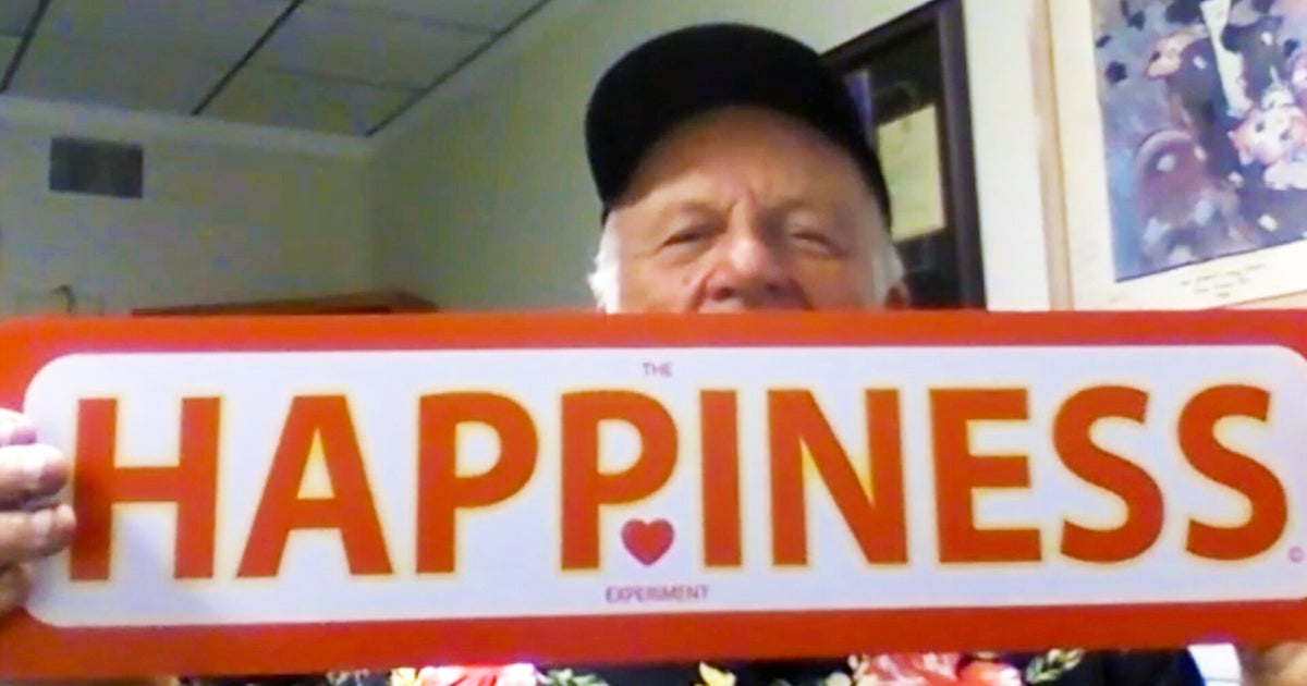A Minute Of Kindness: This Man Covered His City With Happiness Signs ...