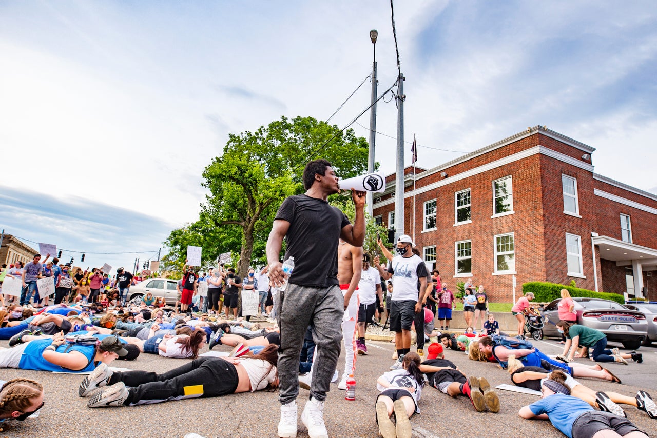 28 Protest Images From Small Cities And Towns Across The U.S ...