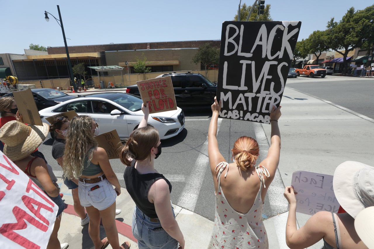 28 Protest Images From Small Cities And Towns Across The U.S ...