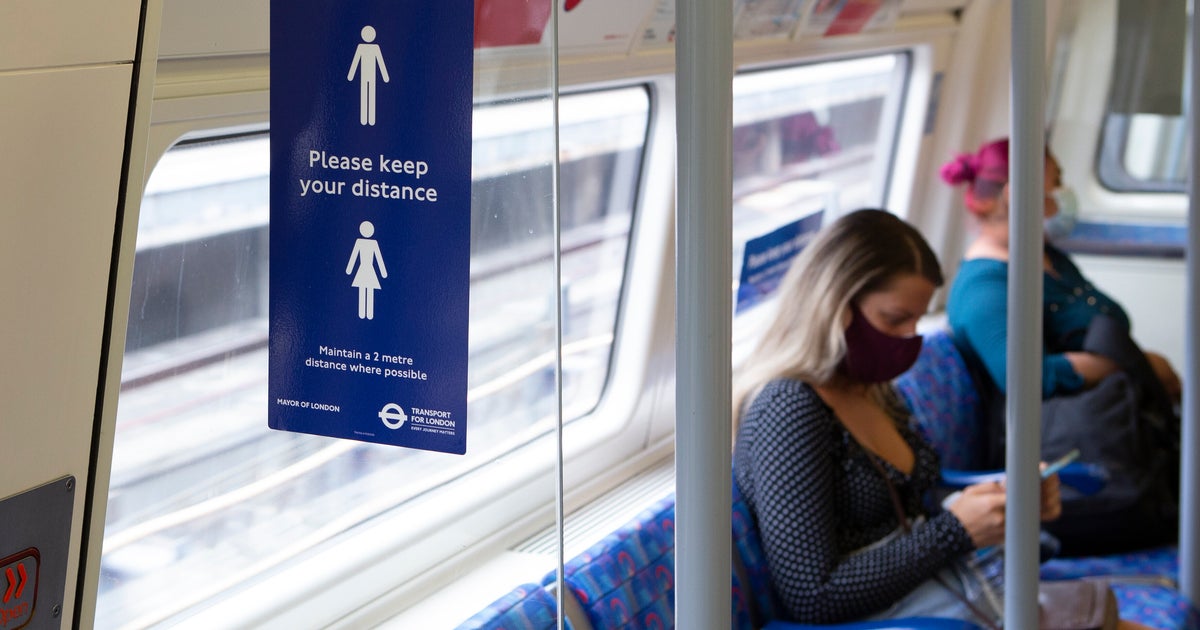 Commuters Not Wearing Face Masks Correctly, Expert Warns | HuffPost UK News