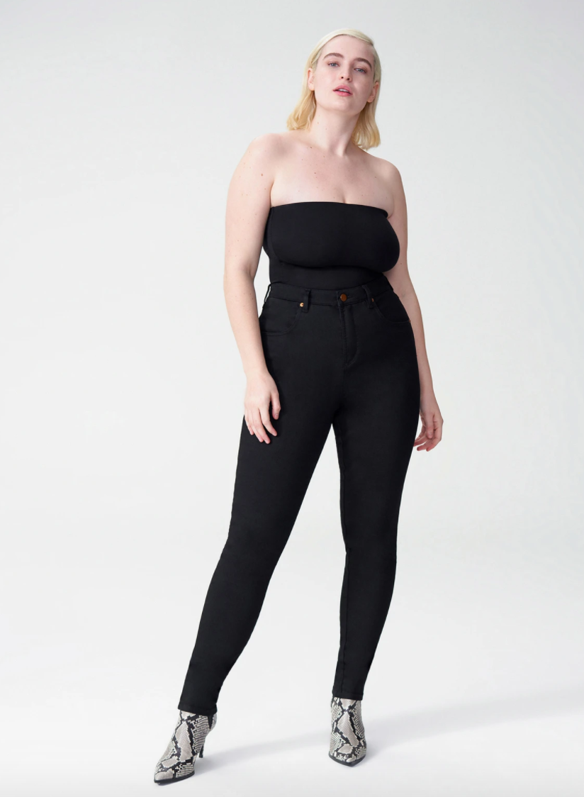 Universal Standard Is Having Its Second Annual Sample Sale | HuffPost Life