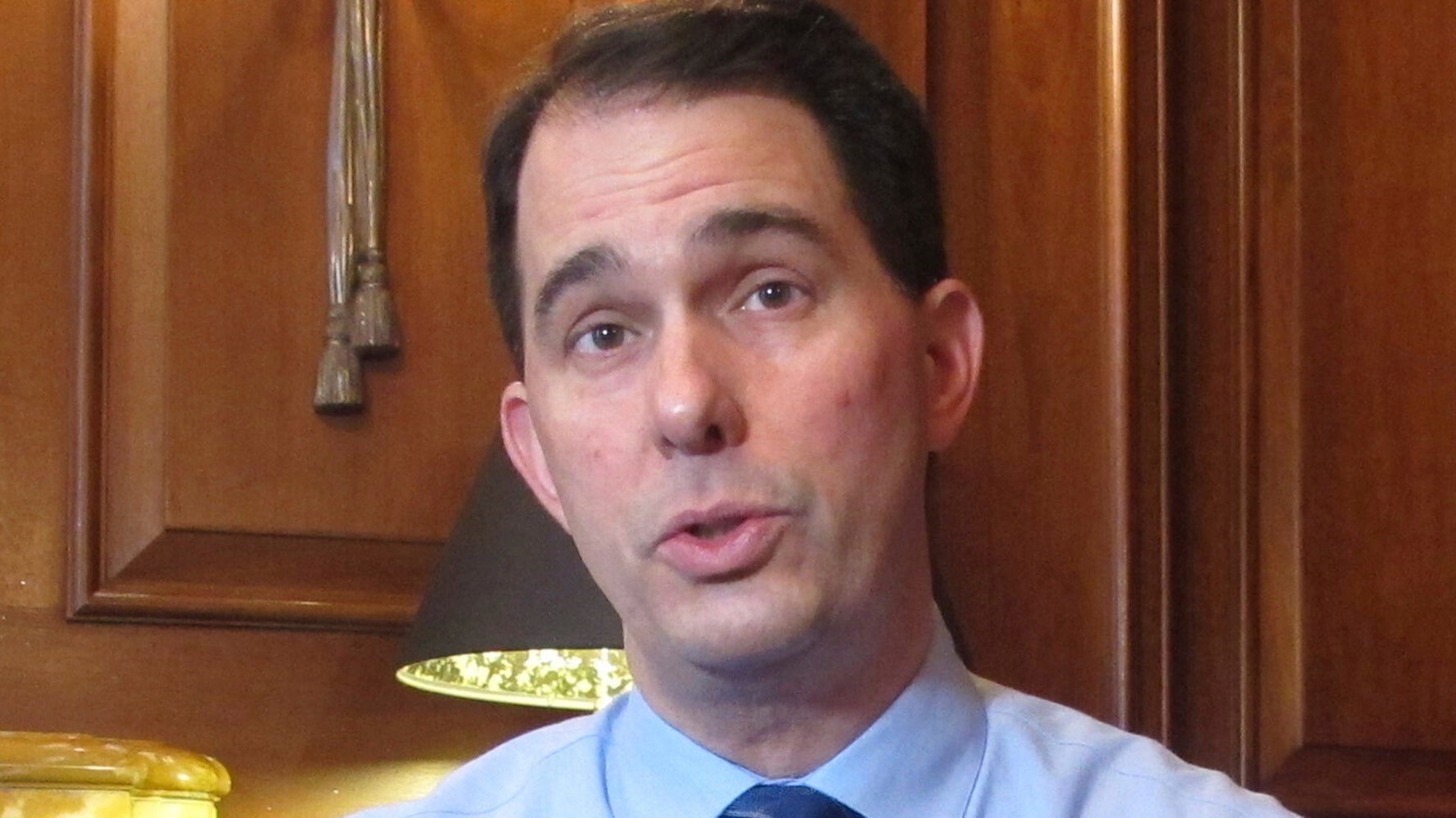 Scott Walker Gets Brutal Reminders Of His Past After 'Joke' Tweet ...