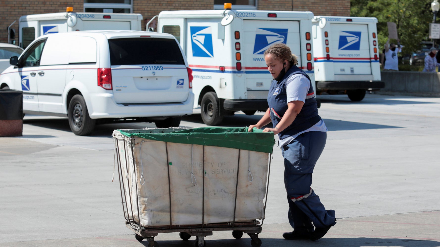 A Trump Pick To Oversee The Postal Service Has Extensive Ties To A USPS ...