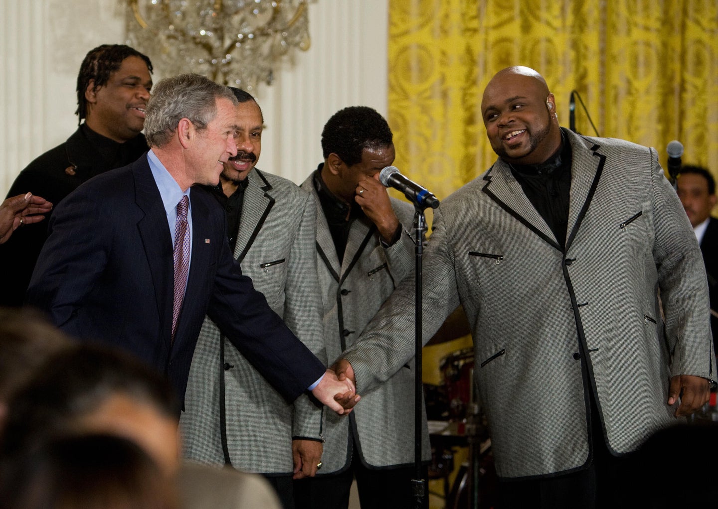 Bruce Williamson, Former Temptations Singer, Dead After Reportedly ...