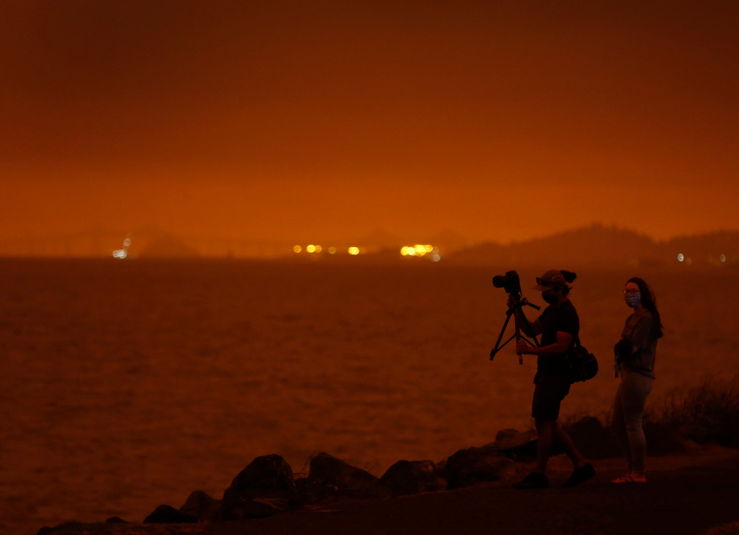 Apocalyptic Orange Haze And Darkness Blanket California Amid Fires ...