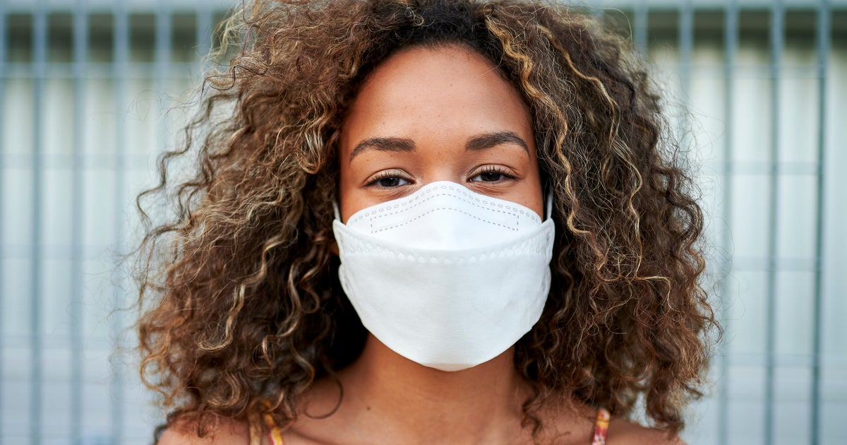 How To Look After Your Skin When Wearing A Face Mask | HuffPost UK Life