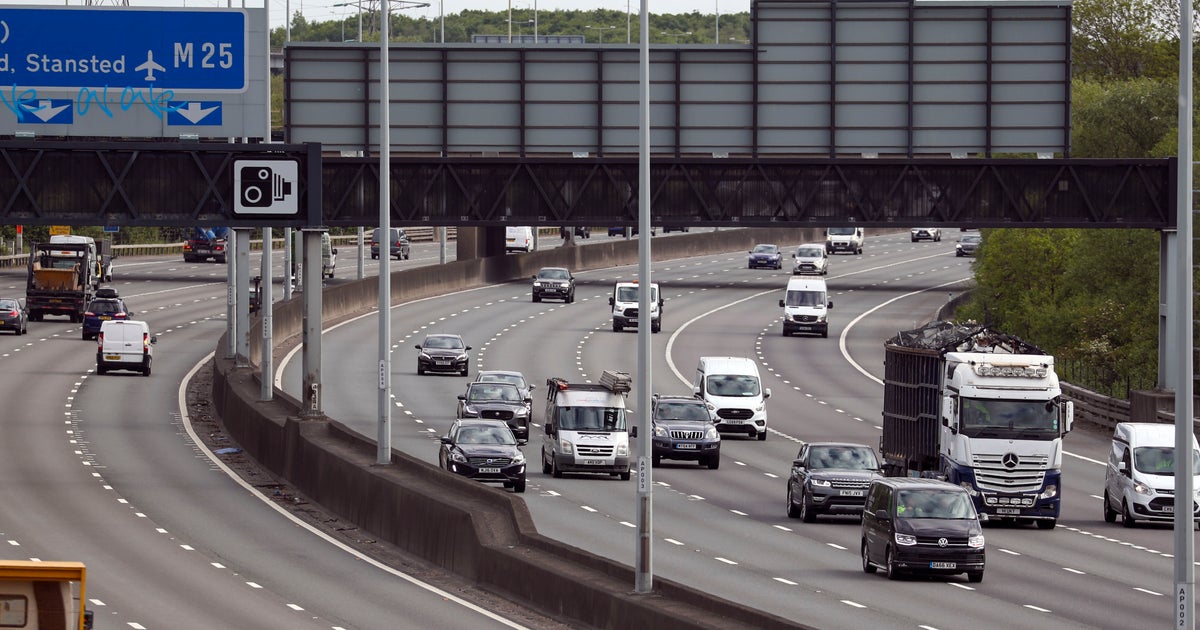 Woman Falls Out Of Moving Car Onto M25 While Filming Snapchat Video ...
