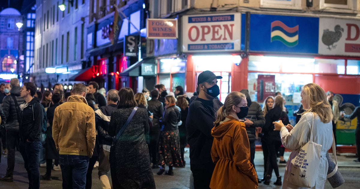 Government Defends Pub Curfew Despite Scenes Of Impromptu Street ...