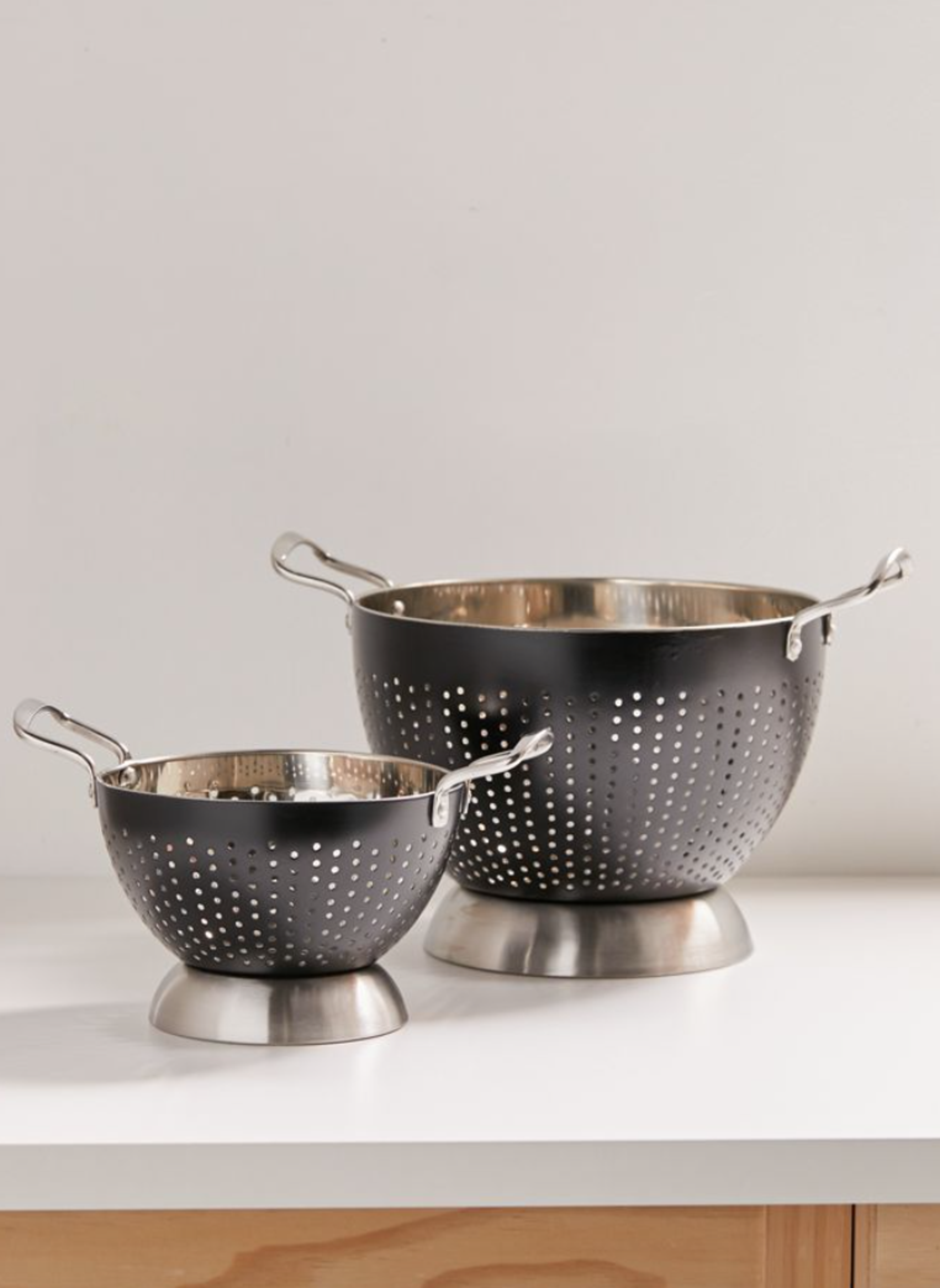 Matte Black Home Decor Finds To Take A Trip To The Dark Side | HuffPost ...