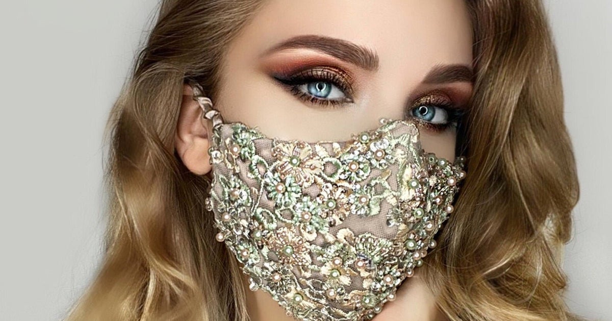 10 Beautiful Wedding Face Masks For Brides To Wear On Their Big Day ...