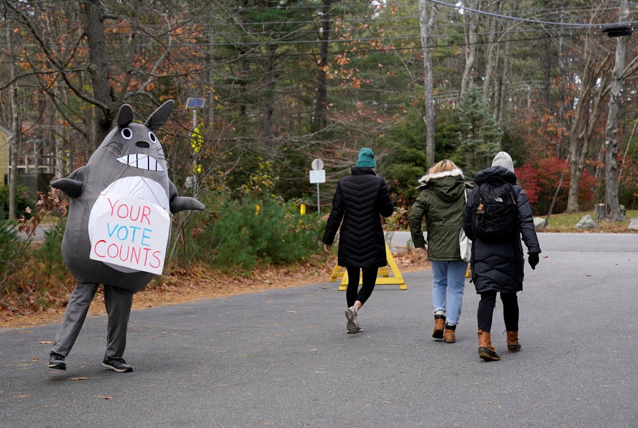 The Latest Photos As America Goes To The Polls | HuffPost Latest News