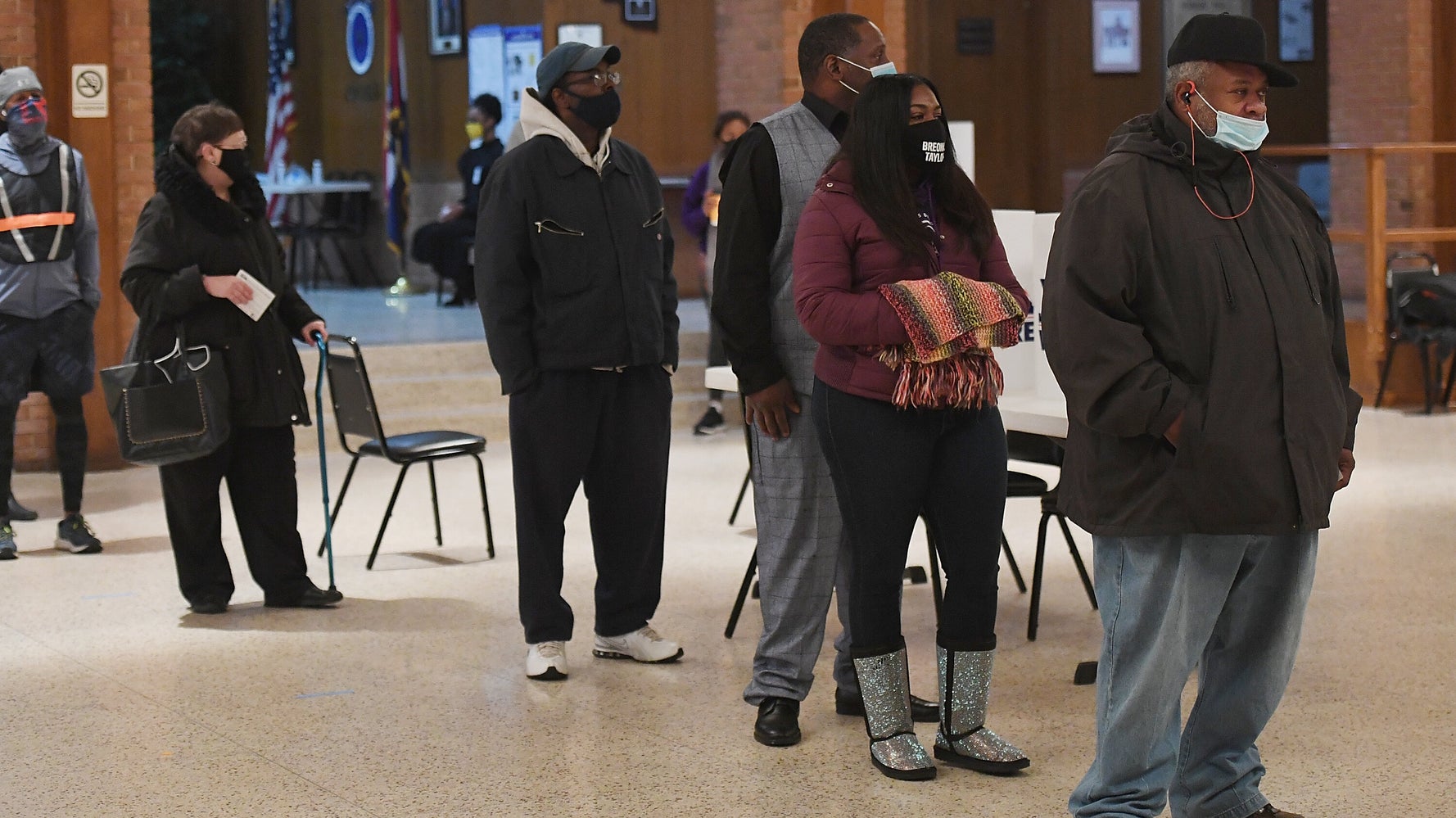 COVID-Positive Missouri Election Supervisor Dies After Working At Polls ...