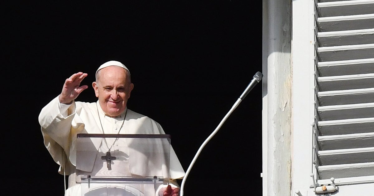 Vatican Wants Instagram To Explain Why The Pope’s Account ‘Liked’ Photo ...