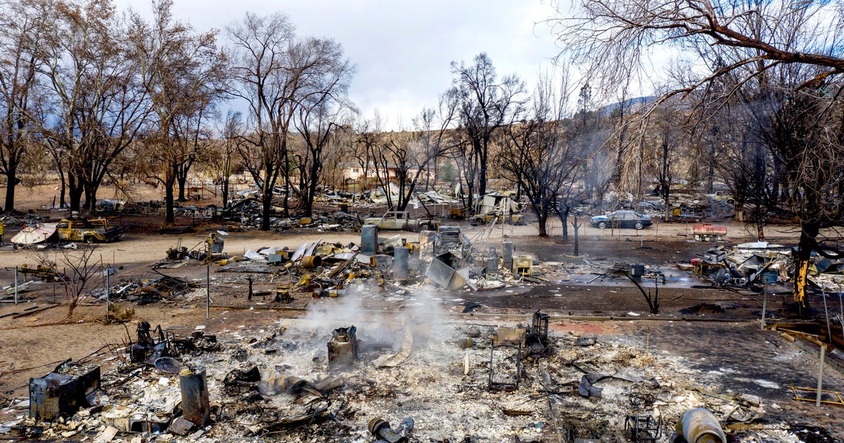 1 Killed, More Than 100 Displaced By Wildfire In Remote California ...