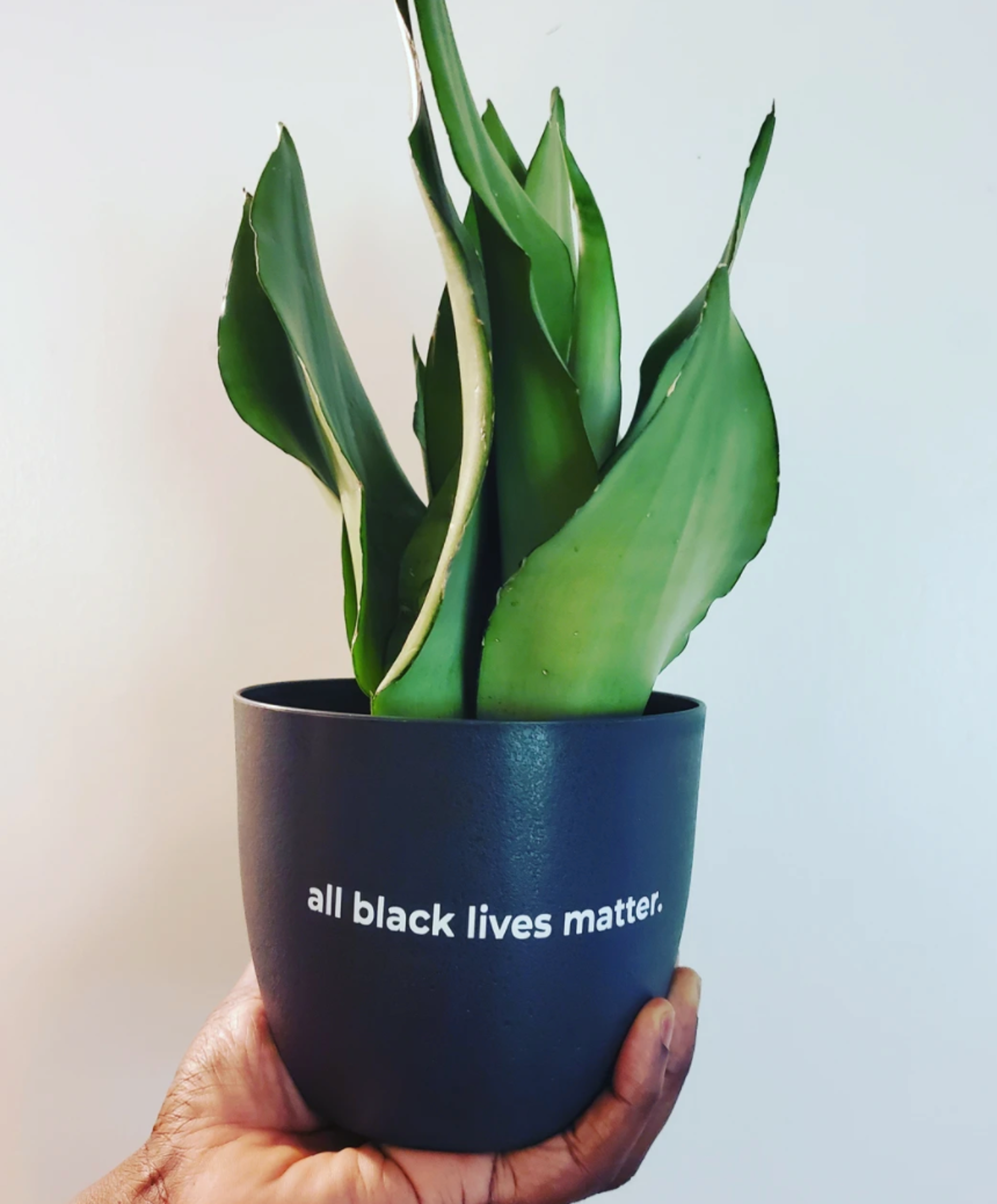 Stunning Gifts From Black-Owned Brands Anyone Would Love To Receive ...