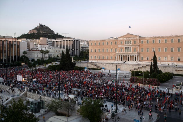 Εντεκα ερωτήσεις και απαντήσεις για τις συγκεντρώσεις | HuffPost Greece